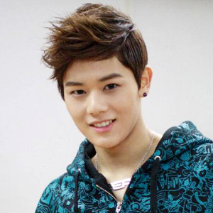 Profil Dongjun yaitu Biodata, Profil Pribadi & Data Keluarga - WowKeren.com