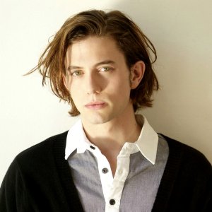 Jackson Rathbone: Berita, Foto, Video, Lirik Lagu, Profil & Bio ...