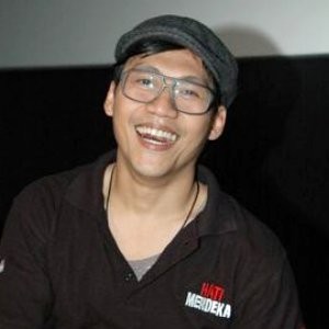 Profil Nugie yaitu Biodata, Profil Pribadi & Data Keluarga - WowKeren.com