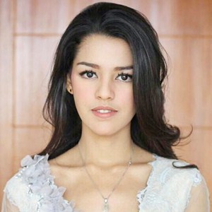 Profil Susan Sameh yaitu Biodata, Profil Pribadi & Data Keluarga - WowKeren.com