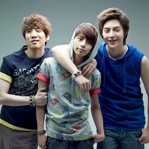 T-Max: Berita, Foto, Video, Lirik Lagu, Profil & Bio | Halaman Utama T ...