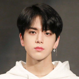 Younghoon: Berita, Foto, Video, Lirik Lagu, Profil & Bio | Halaman ...